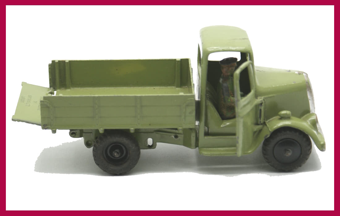 BRITAINS: 59F - POST WW2 FARM LORRY - 4 WHEEL TIPPER + DRIVER - EXCELLENT