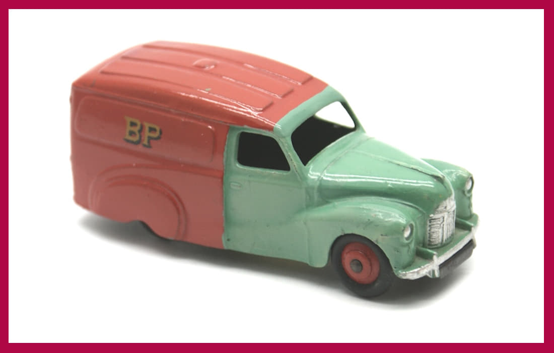 DINKY: 470 - AUSTIN DEVON VAN - 'SHELL' / 'BP' - EXCELLENT