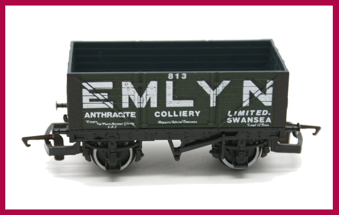 HORNBY RAILWAYS: R118 - 7 PLANK OPEN COAL WAGON - EMLYN COLLIERY - MINT