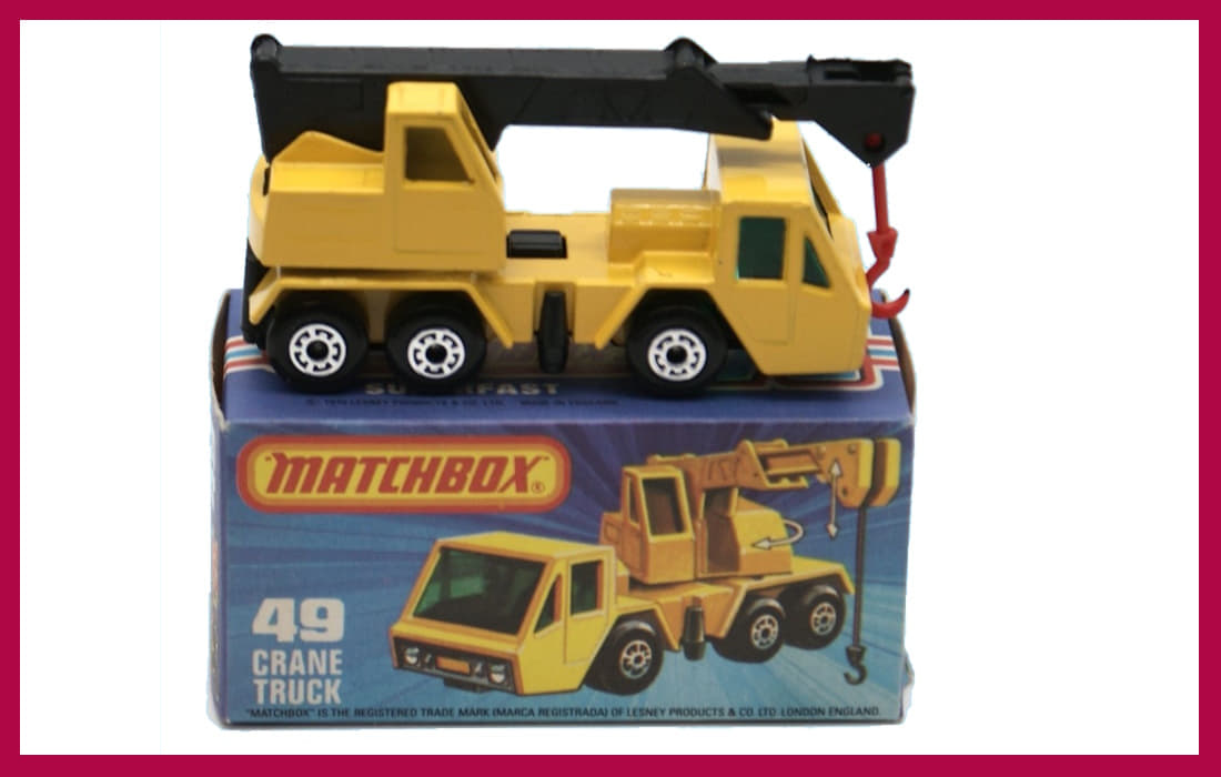 MATCHBOX SUPERFAST: 49C CRANE TRUCK - YELLOW/BLACK - BOX K - MINT